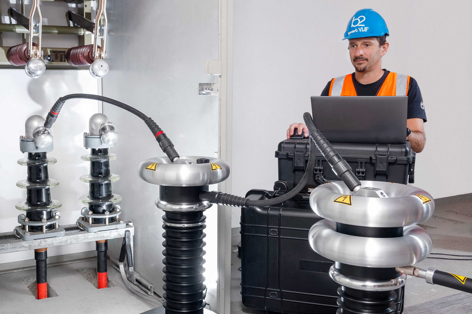 Innovation in High Voltage - b2 electronics